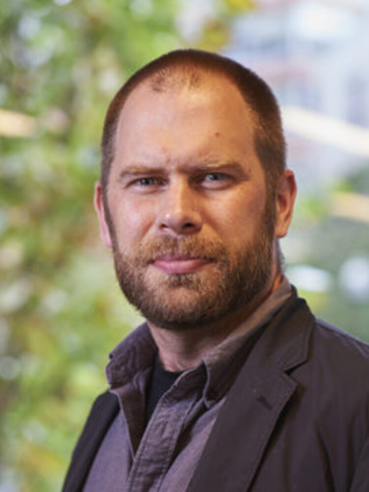 Dan Adams - College of Social Sciences and Humanities