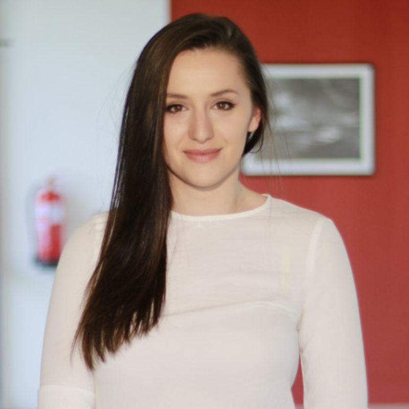 Redina Tahaj - College of Social Sciences and Humanities