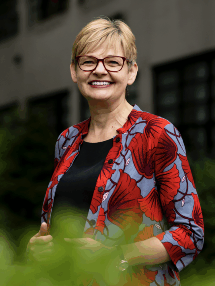 Maria Ivanova - College of Social Sciences and Humanities
