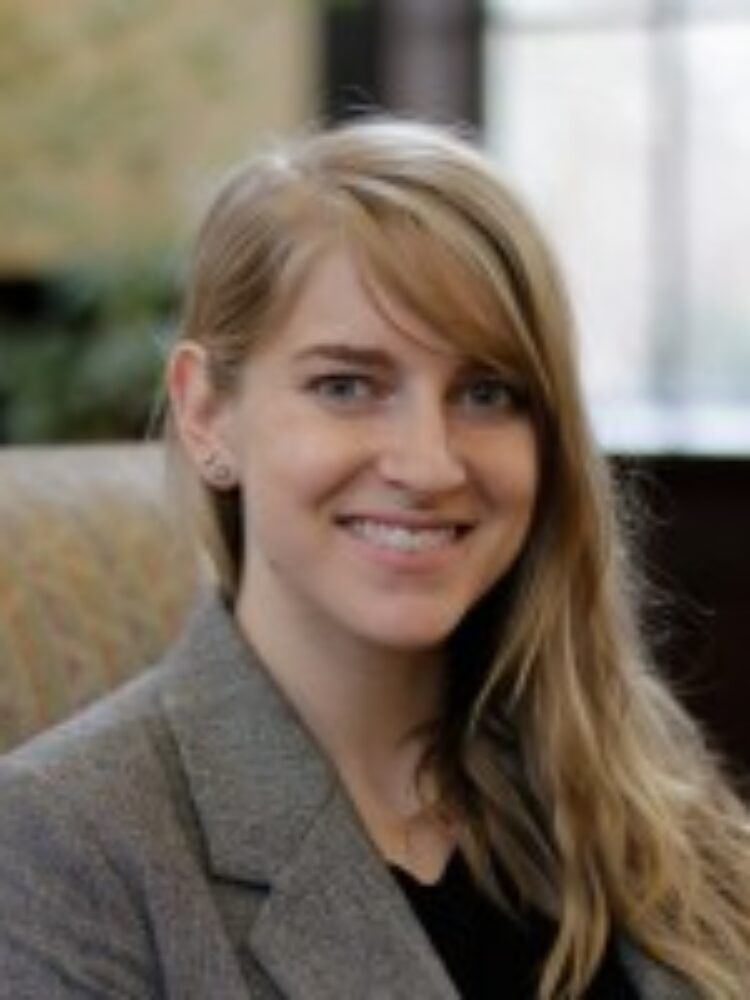 Stephanie Kinzinger - College of Social Sciences and Humanities