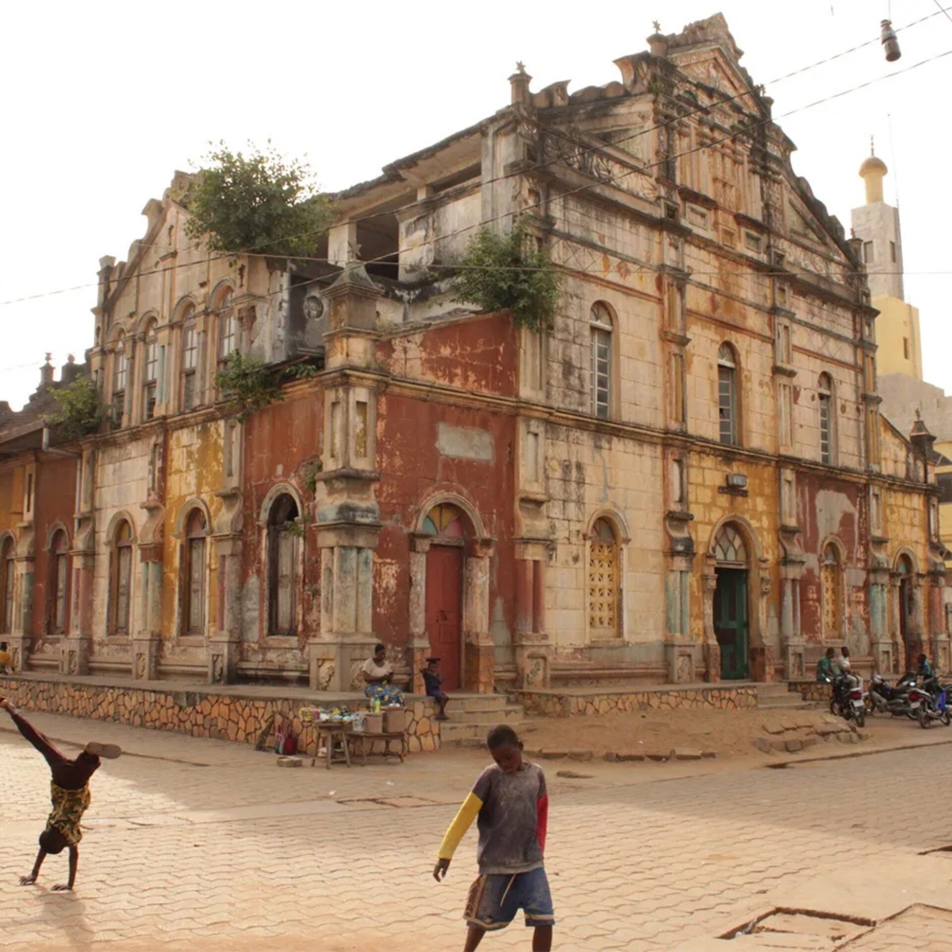 Researchers use drones and VR to preserve at-risk African architecture ...